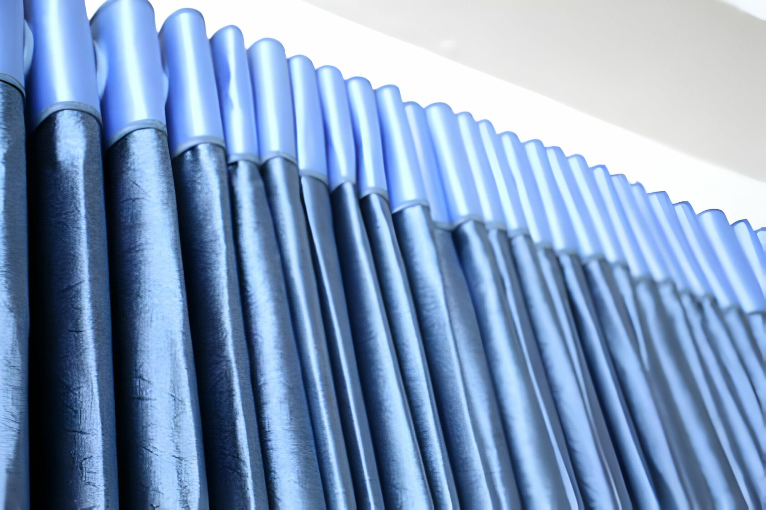 The Ultimate Silk Dyeing Handbook: Tips & Techniques